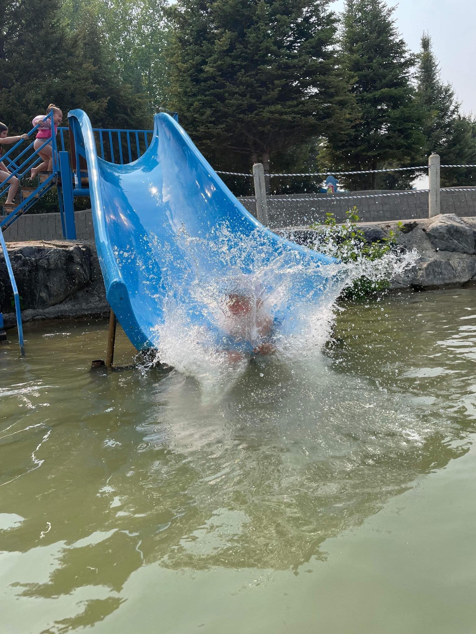 Water Slides – Twin Lakes Camping